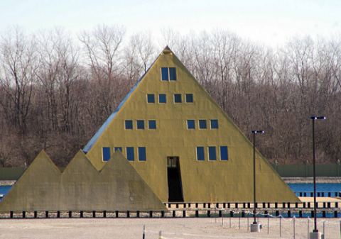 Fire Damages Wadsworth's Gold Pyramid House | WGTD